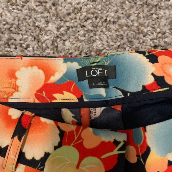 LOFT | Pants & Jumpsuits | Floral Loft Crop Pant | Poshmark